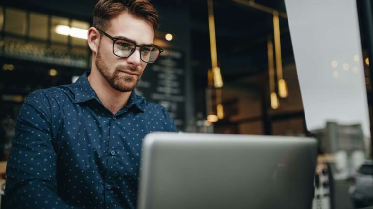 Zakelijk rood staan → Creddo legt je uit hoe het zit